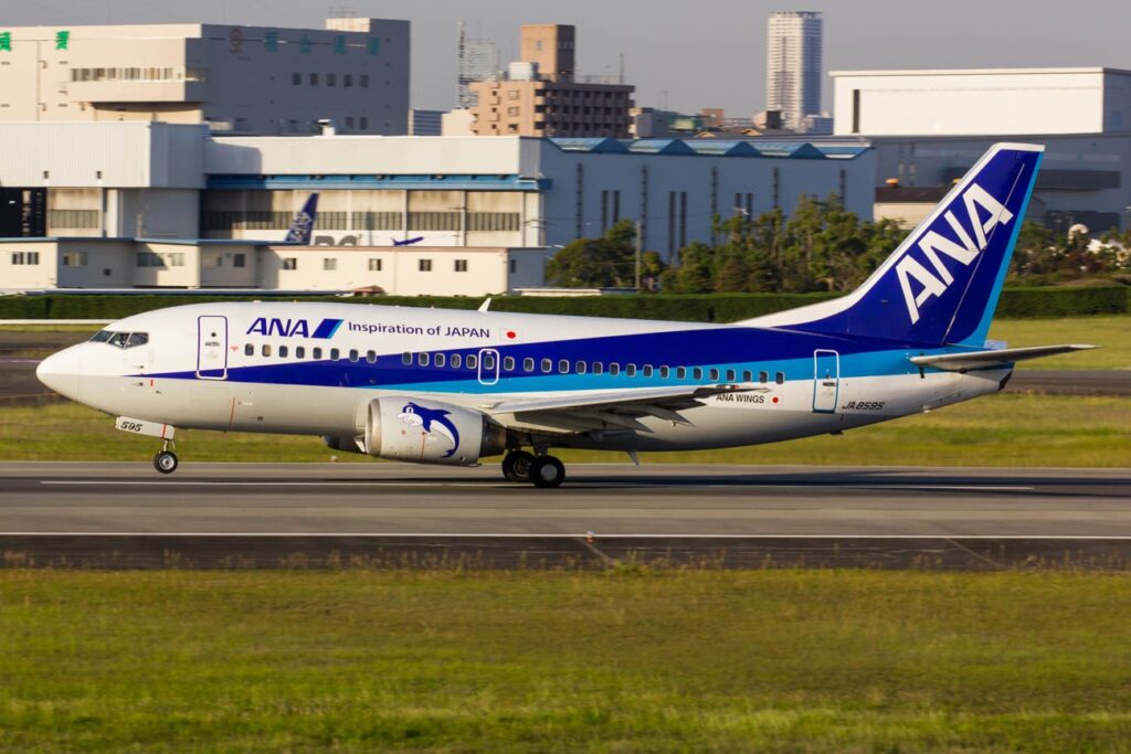 Flying on a "Super Dolphin" and a Brief History of ANA's 737s - KN Aviation