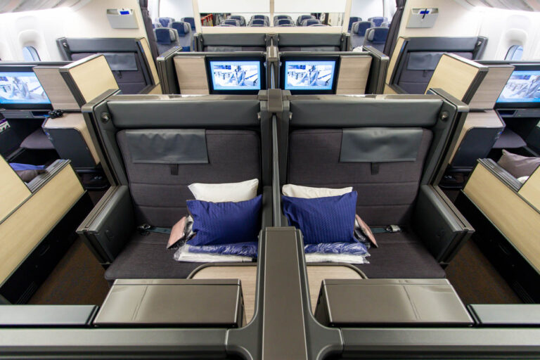 ANA "The Room" Business Class Review - KN Aviation