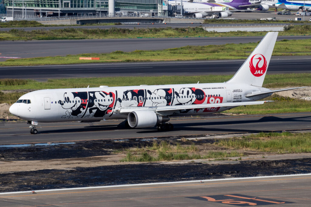 JAL Disney Planes: History from 1994 to Now (& Flying on One) - KN Aviation