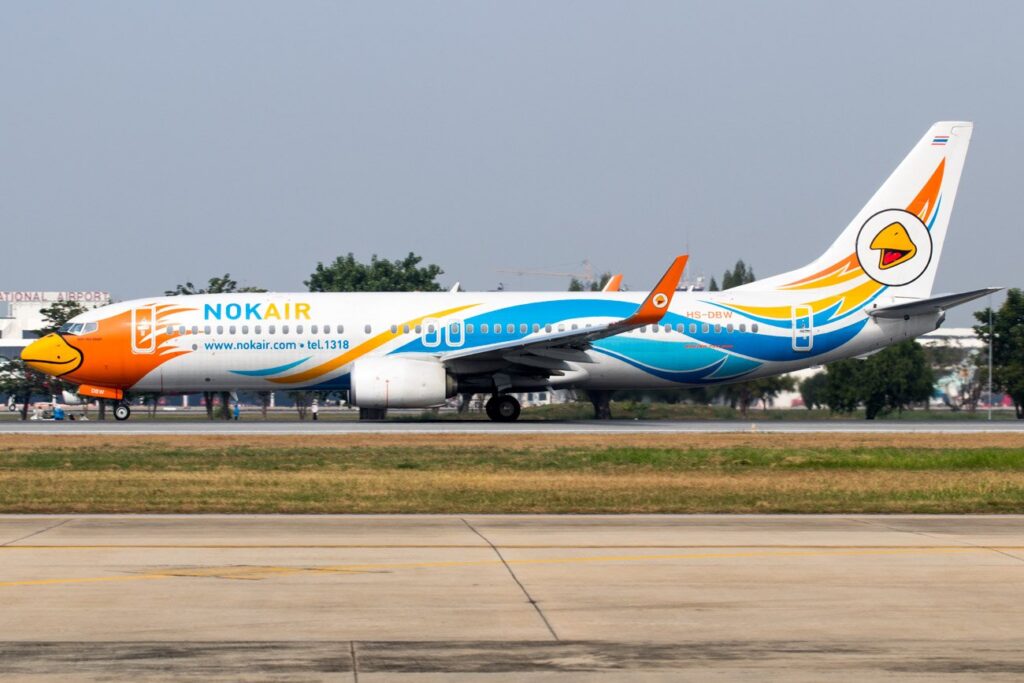 Boeing 737 vs. 757: How Do They Compare? - KN Aviation