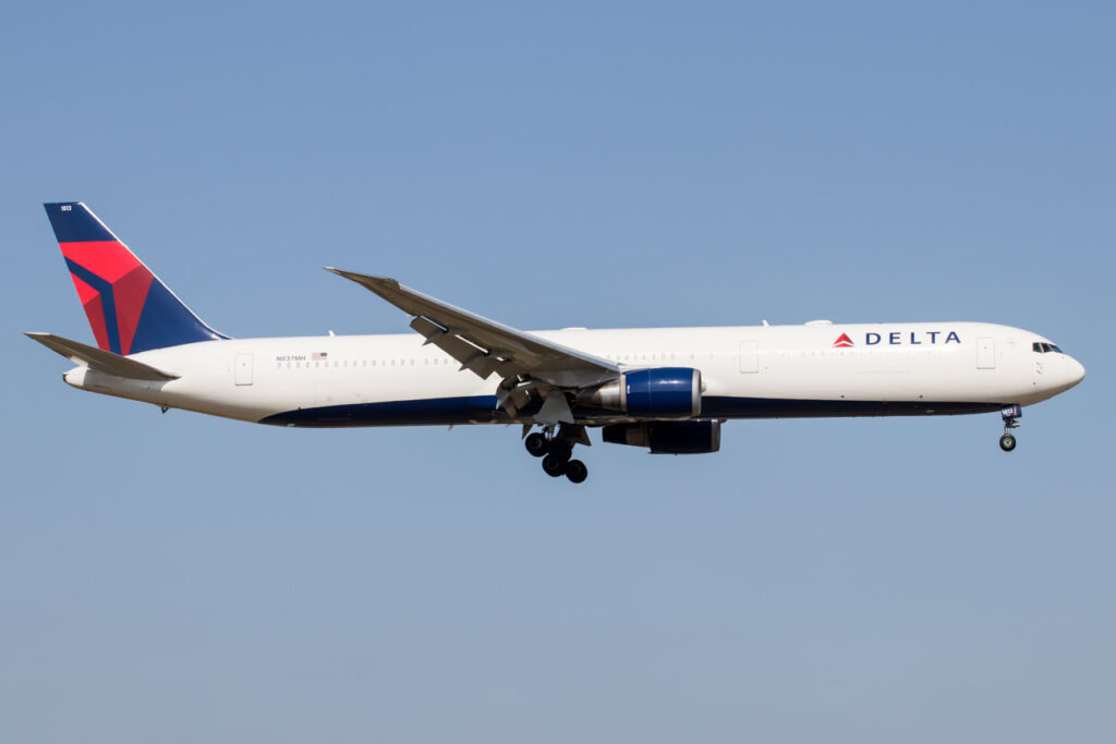 Boeing 767 vs. 787: How Do They Compare? - KN Aviation