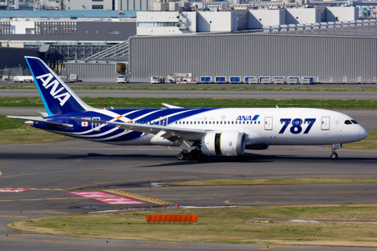 Boeing 787 vs. Airbus A320: How Do They Compare? - KN Aviation